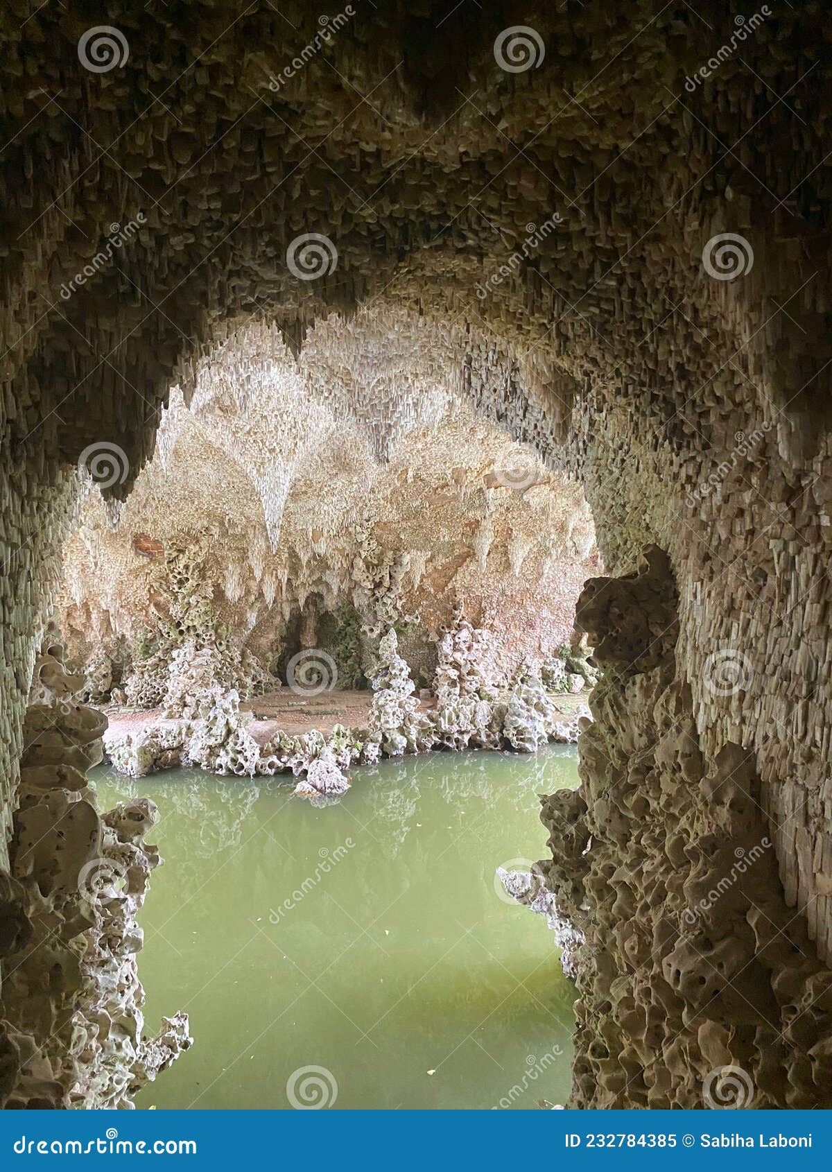 Sparkly Crystal Cave Natural Rock Formation Stock Image - Image of ...