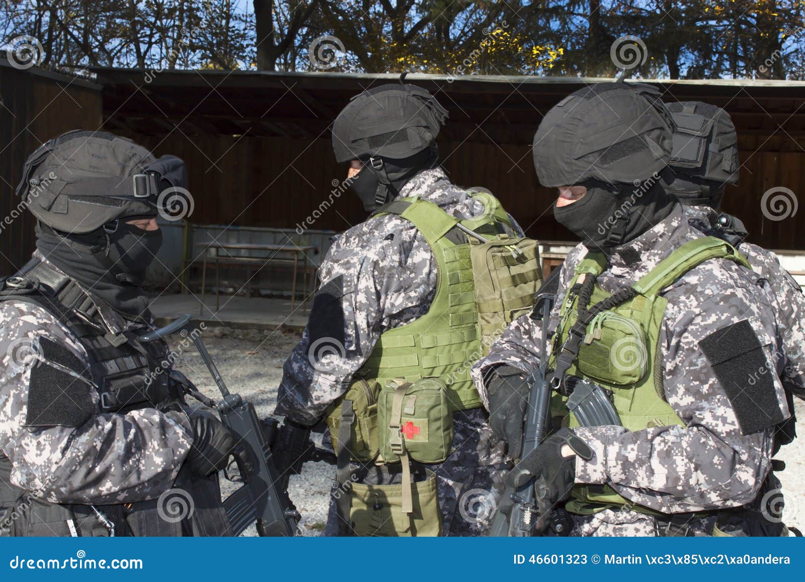 Special Anti-terrorist Squad Stock Image - Image of cautious, pointing ...