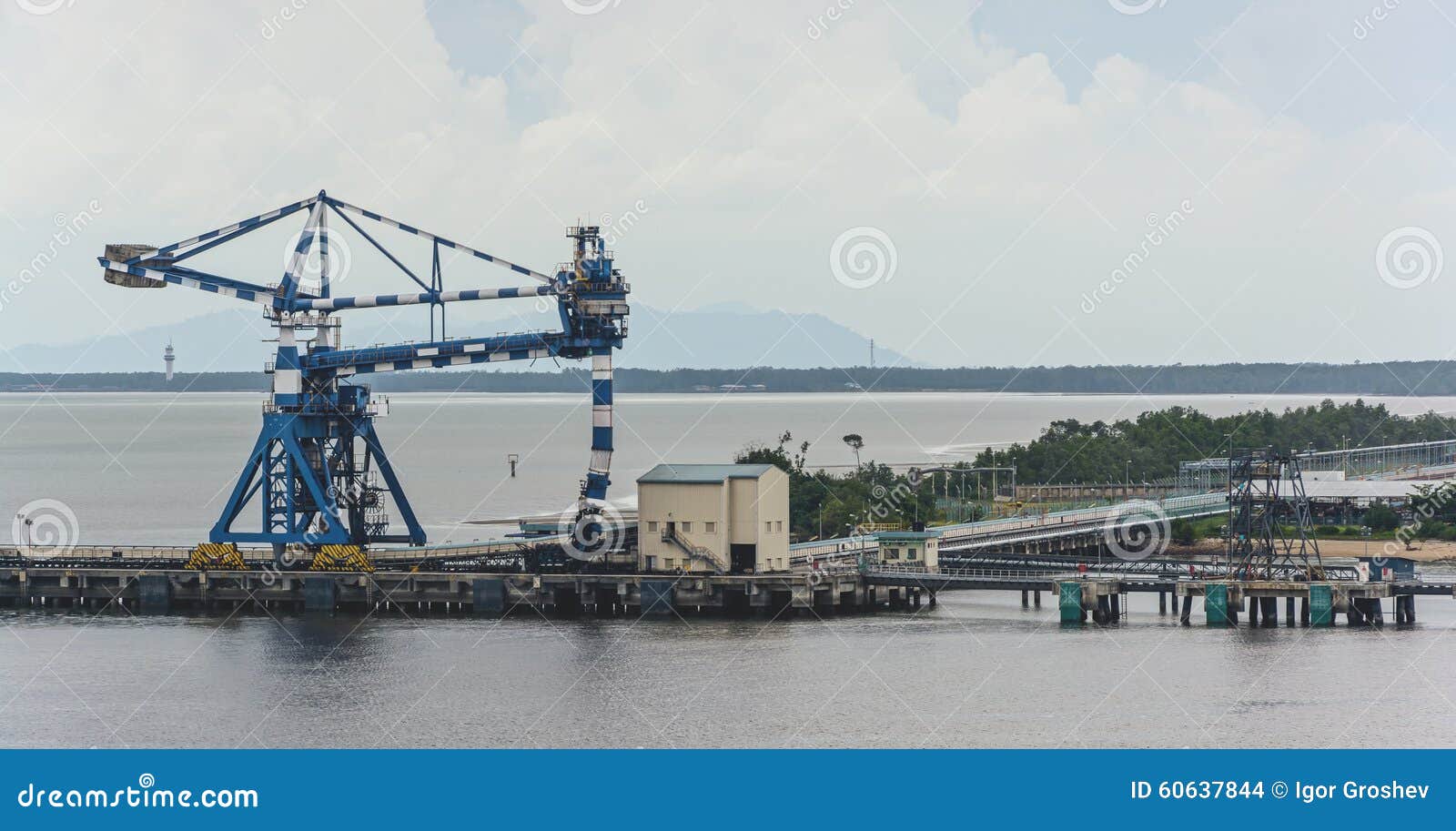Special Continuous Ship Coal Unloader Stock Photo - Image of industrial ...