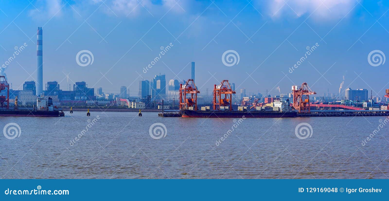 Special Continuous Ship Coal Unloader Stock Photo - Image of carrier ...