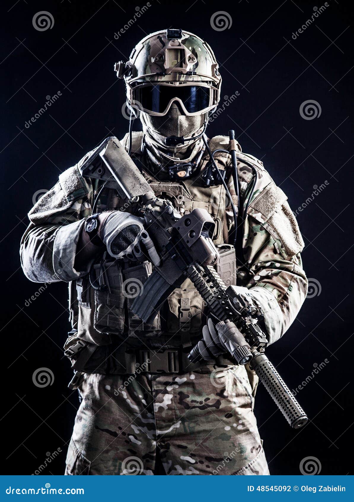 Special Forces Soldier Man With Machine Gun On A Dark Background Stock ...