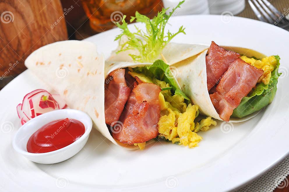 Speck-Rolle stockfoto. Bild von essen, aperitif, rindfleisch - 40773732