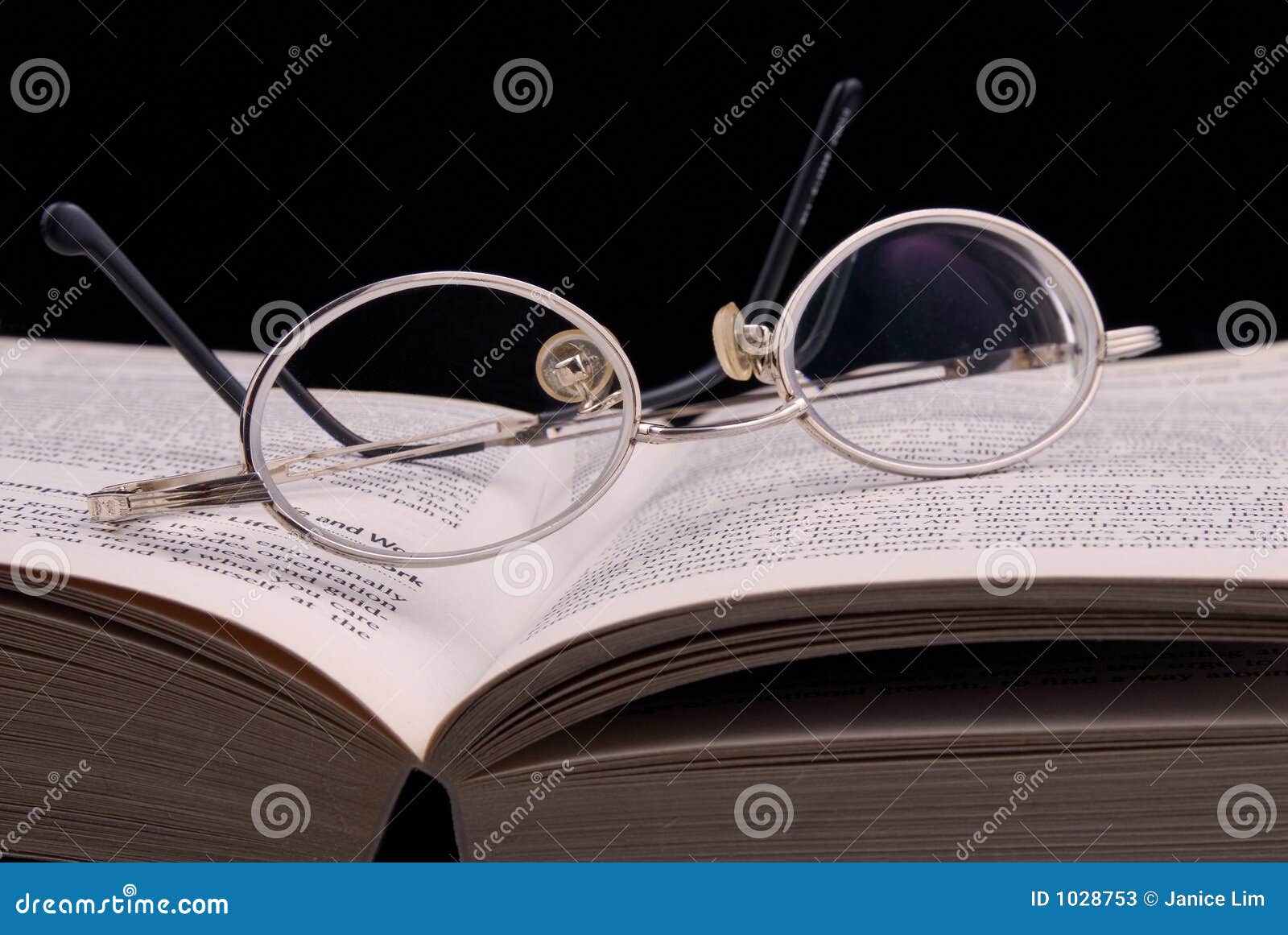 Spectacle and Book stock image. Image of library, wisdom - 1028753