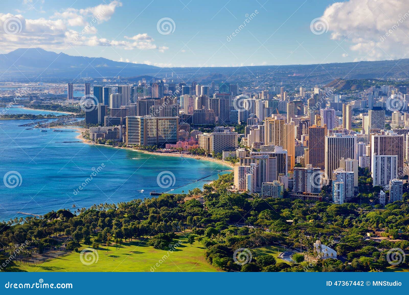 Spectacular View of Honolulu City Stock Photo - Image of beach ...