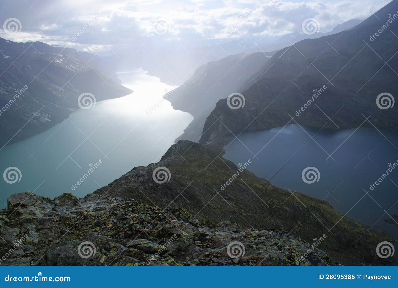 Spectacular View, Scandinavia Stock Photo - Image of gjende, peak: 28095386