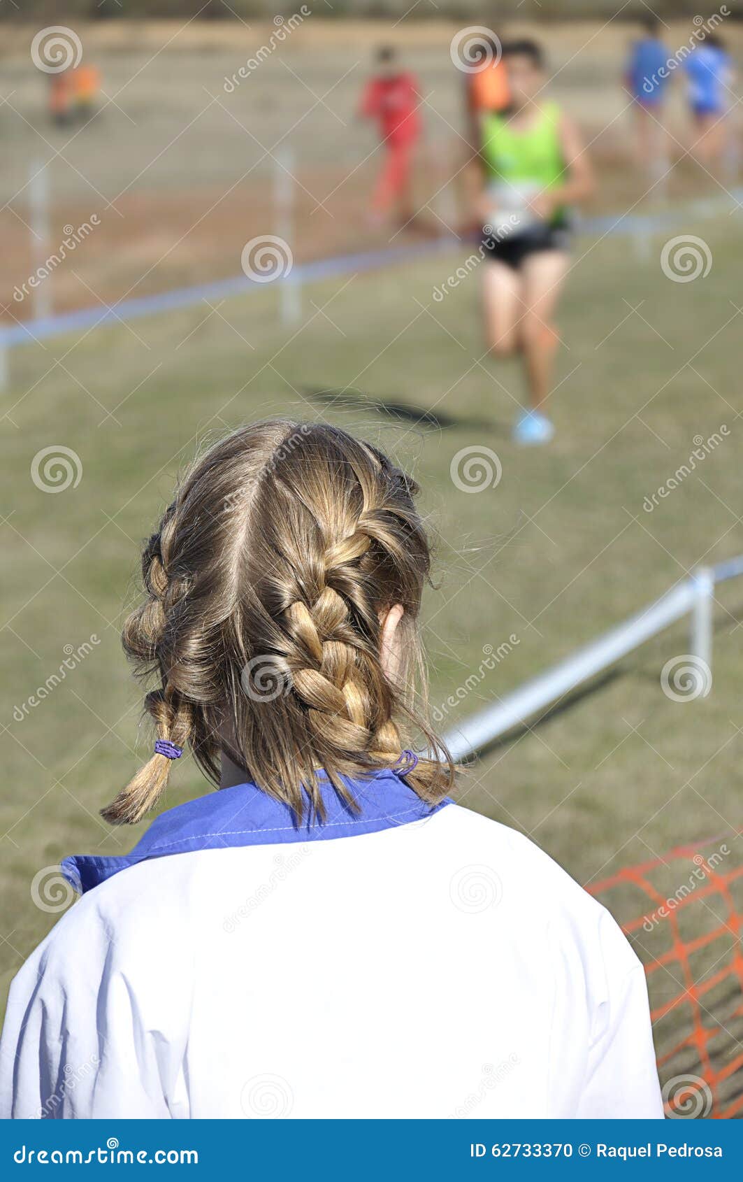 Spectator Watchinga Popular Race Editorial Image - Image of sports ...