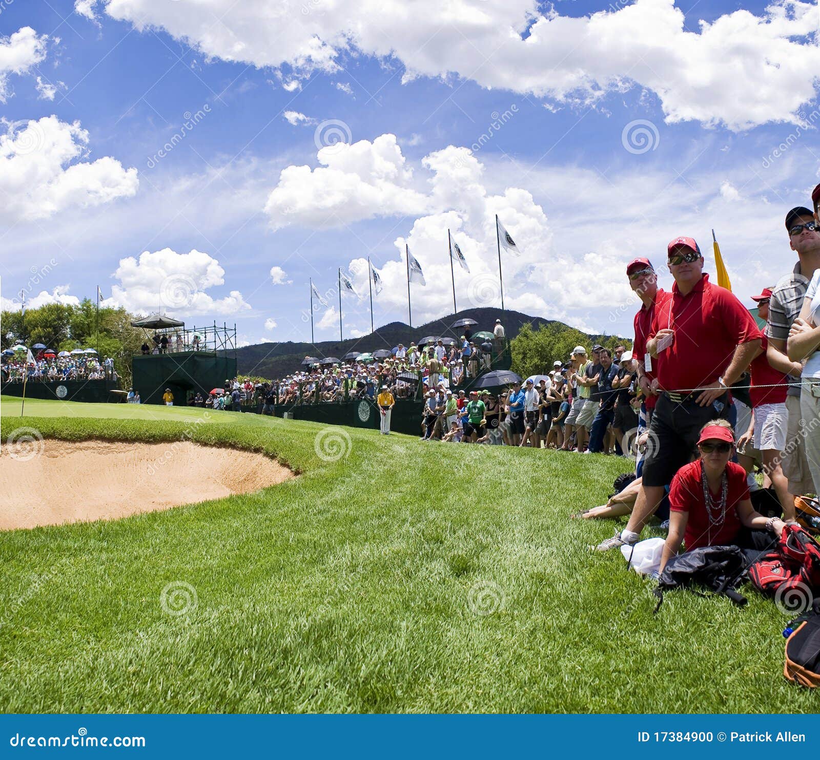 Spectators on the 1st editorial image. Image of hundreds - 17384900