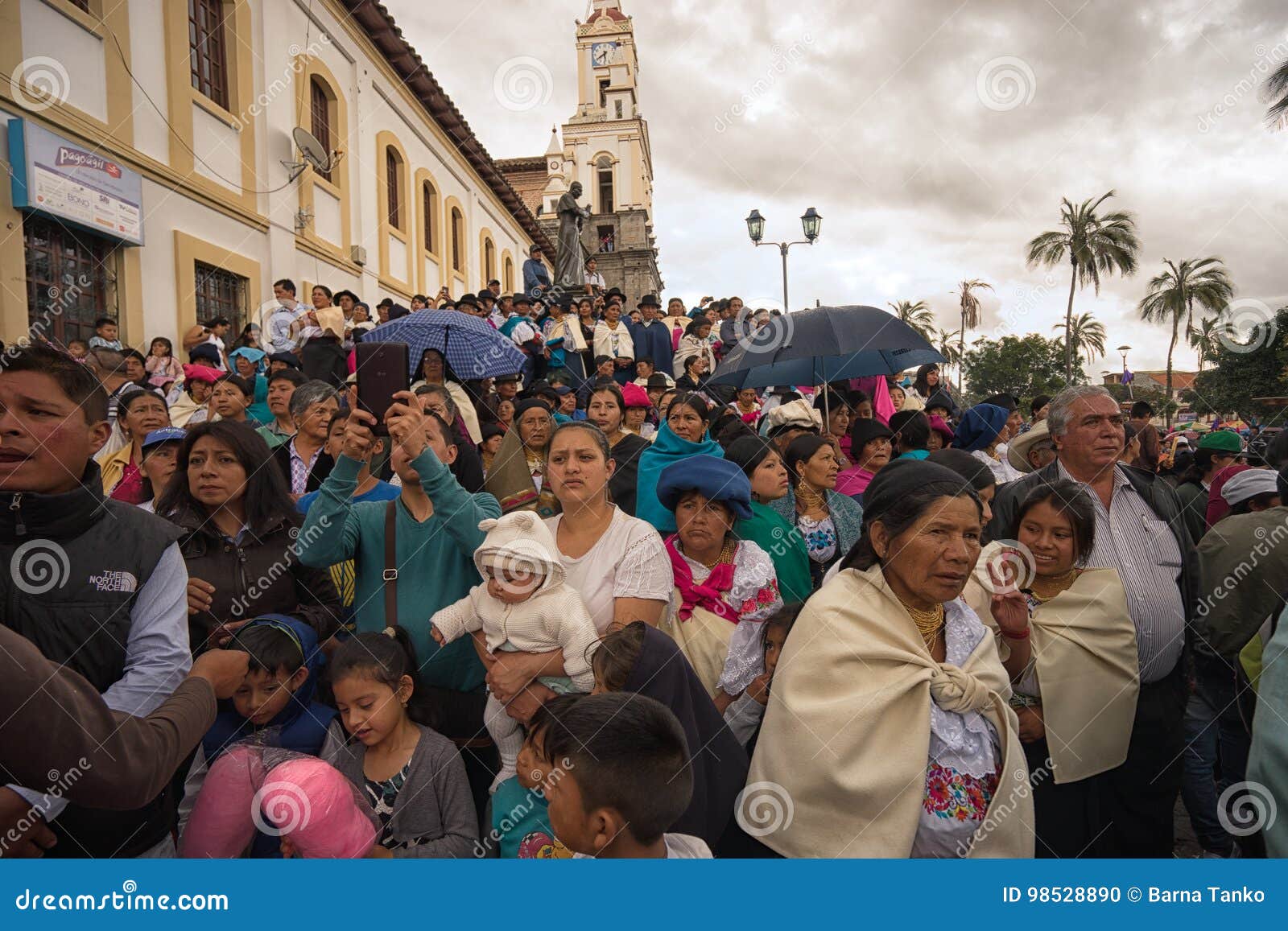 Spectators Watching the Annual Easter Procession Editorial Image ...