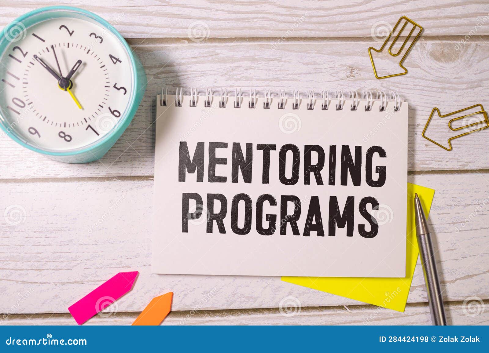 Speech Bubble with the Text Mentoring Programs on Office Desk Stock ...