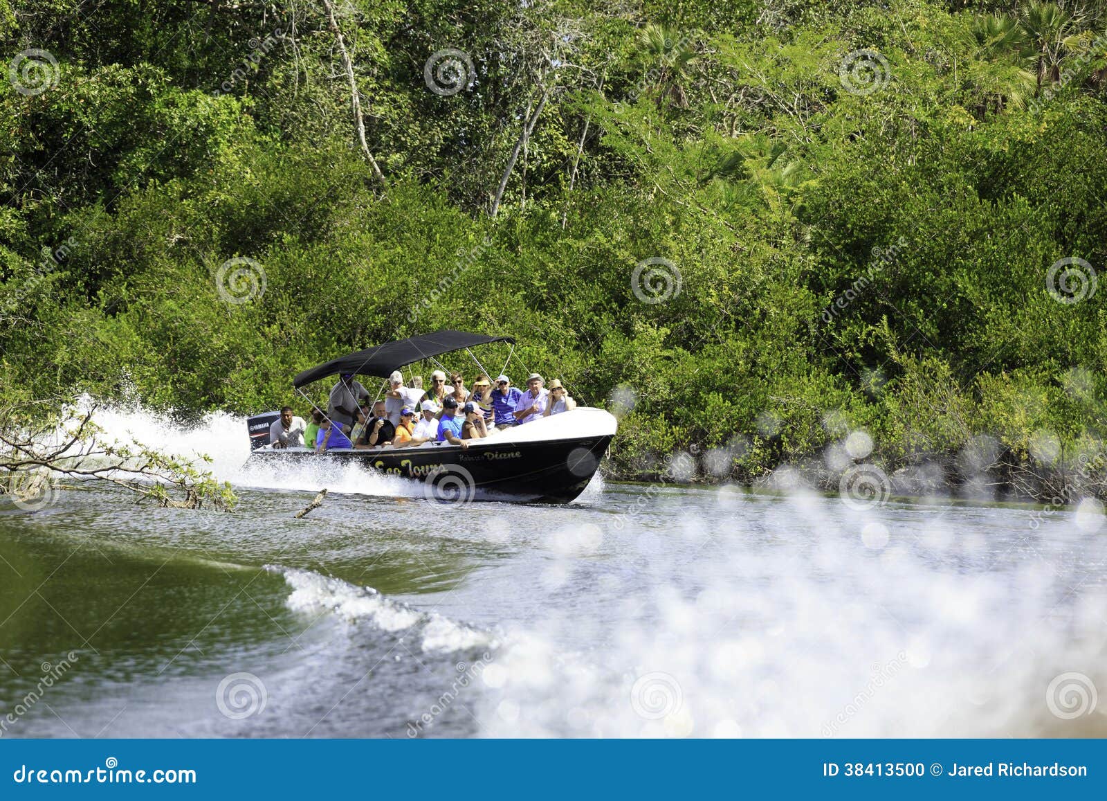 Speed Boat on Belize River editorial image. Image of motion - 38413500