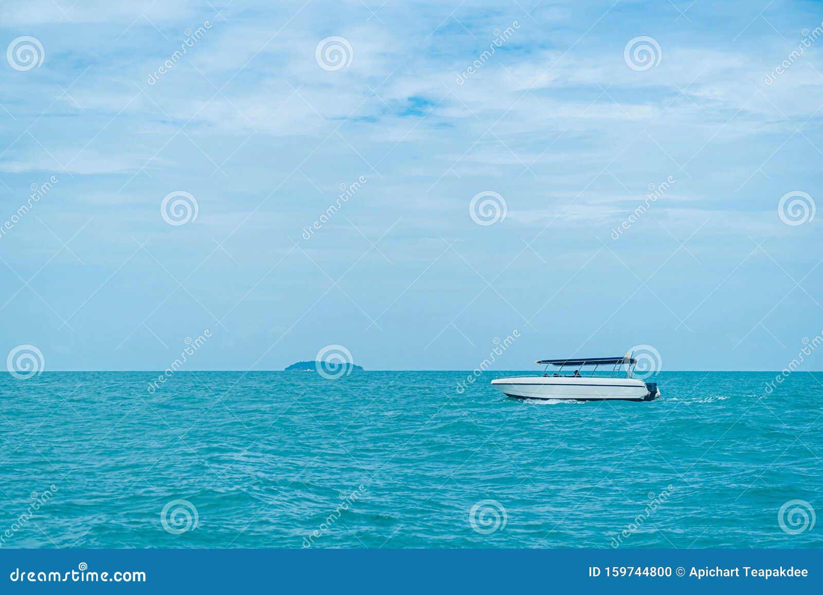 Speed Boat Driving on Ocean Stock Photo - Image of private, cruise ...