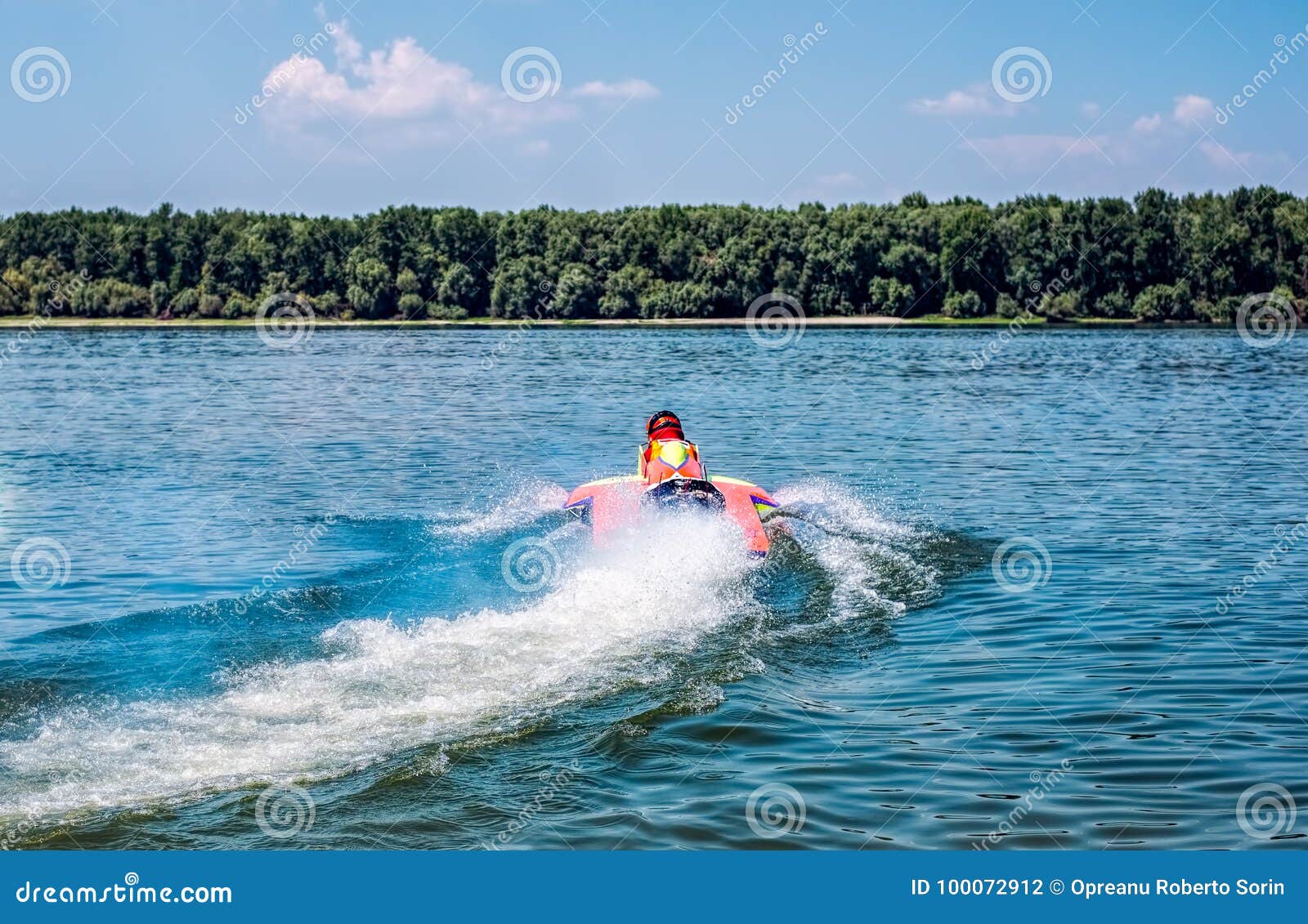 Speed boat editorial photography. Image of lake, race - 100072912