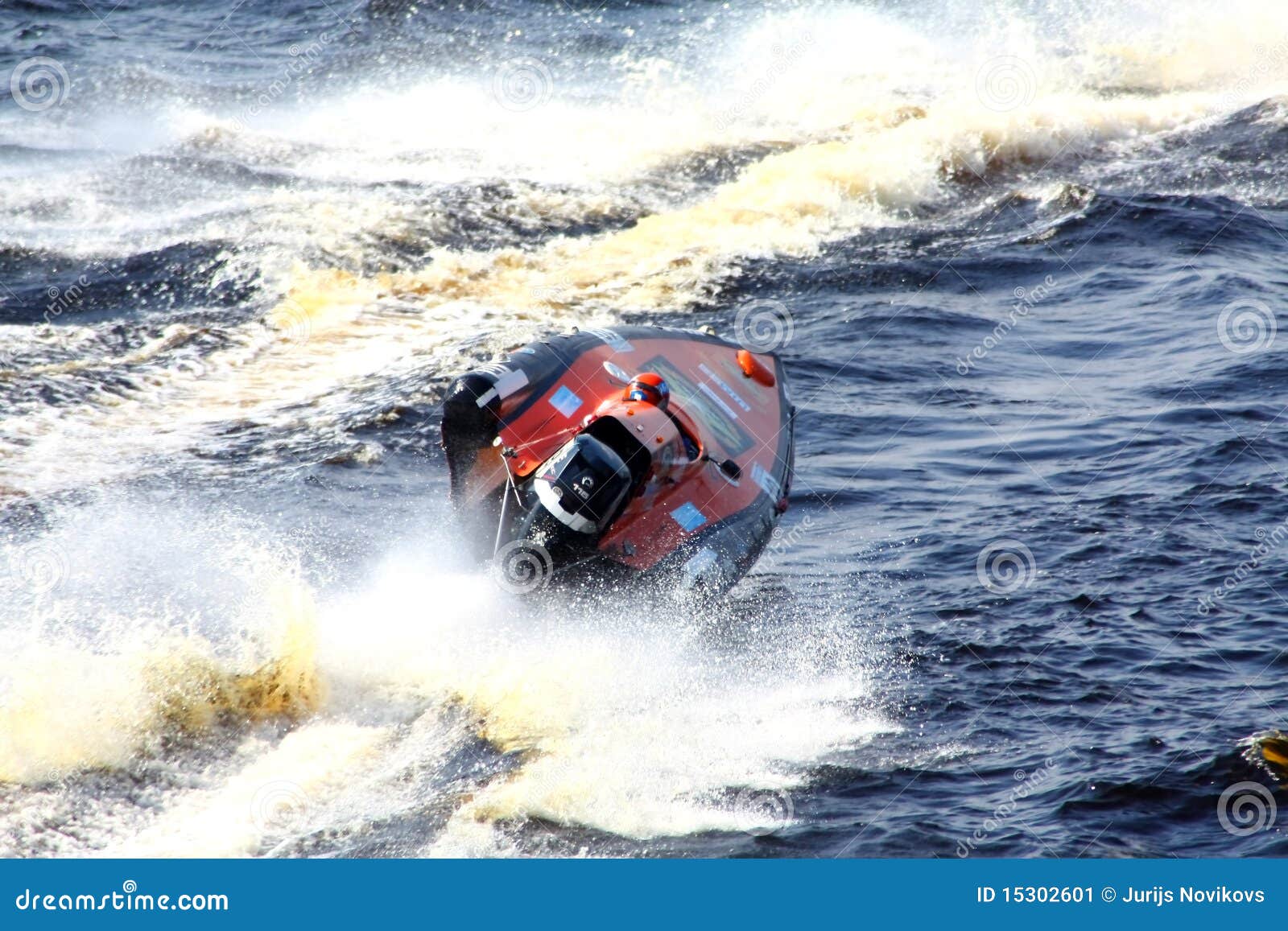 Speed boat race. editorial photo. Image of water, race - 15302601
