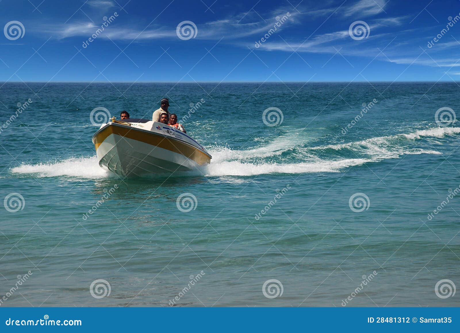 Speed Boat Ride editorial photography. Image of splash - 28481312
