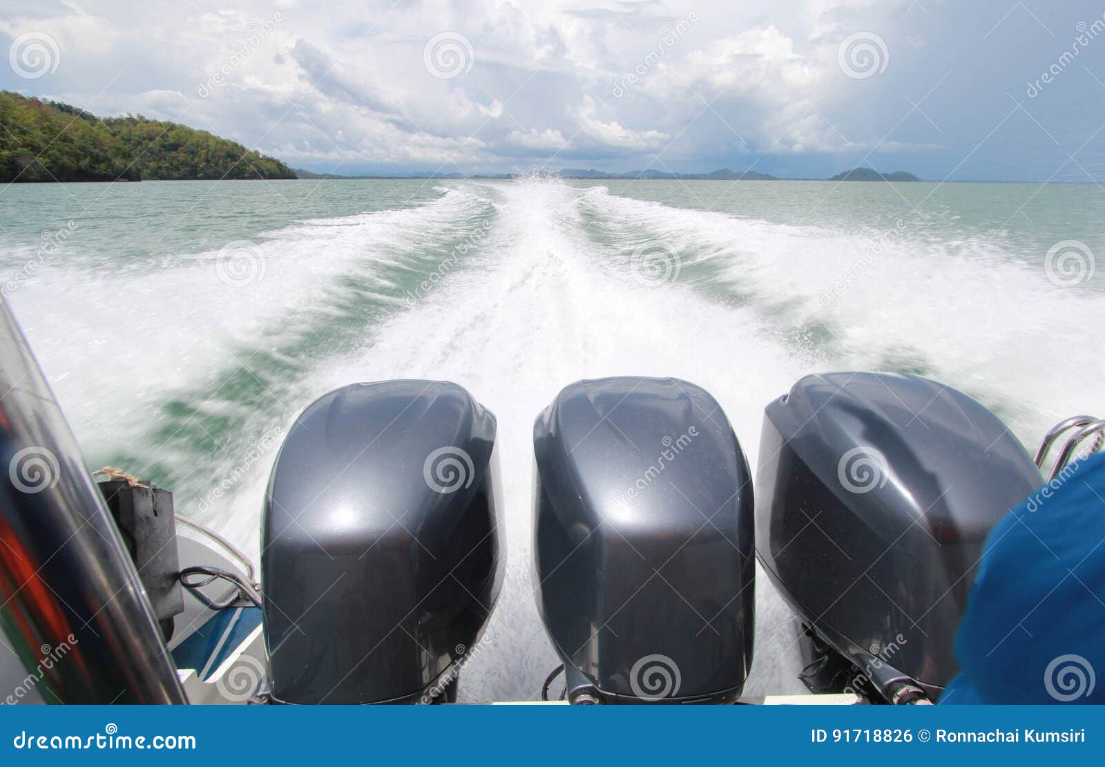 Speed Boat& X27;s Engines Stock Photo - Image of boat, yacht: 91718826