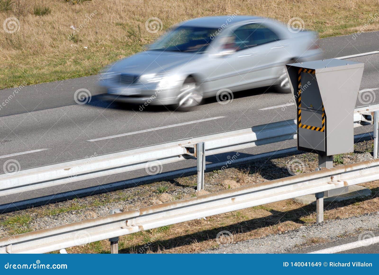 Speed control with a radar stock image. Image of road - 140041649