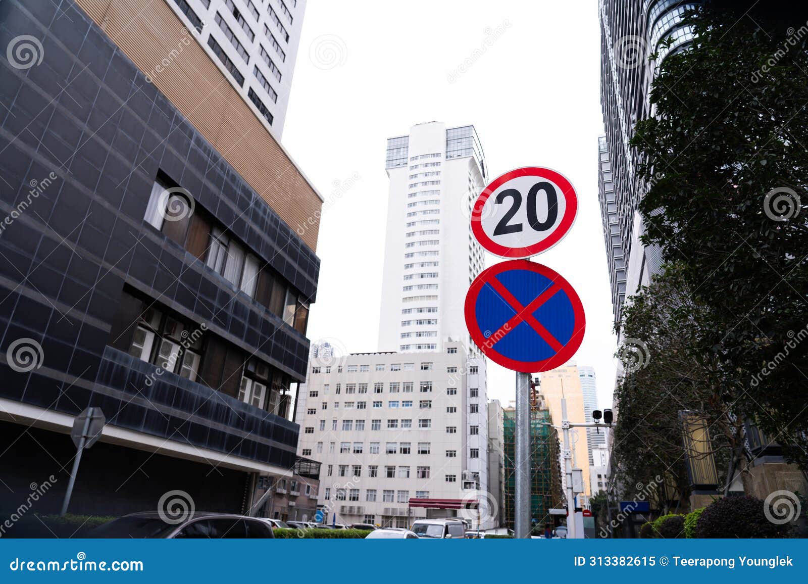 Speed Limit Sign, No Parking, Enforcement Distance 20 Km Stock Image ...