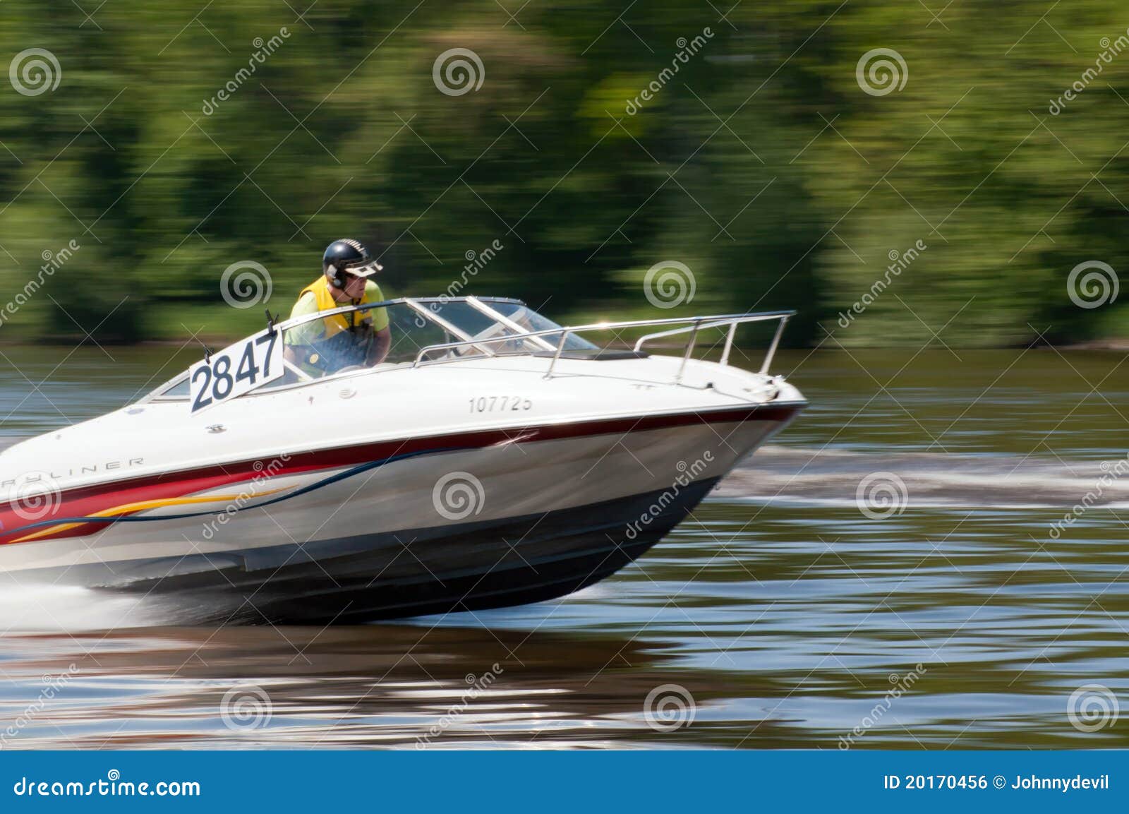 Speedboat in Action editorial photo. Image of motorboat - 20170456
