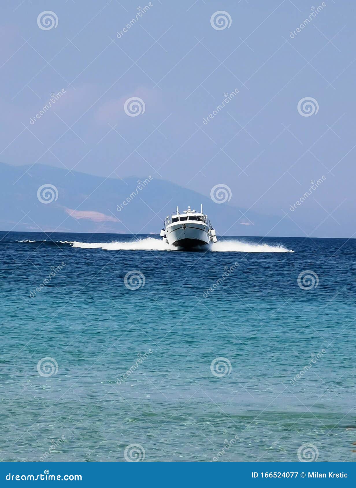 Speedboat Comes Fast and Makes Waves Stock Image - Image of speed, boat ...