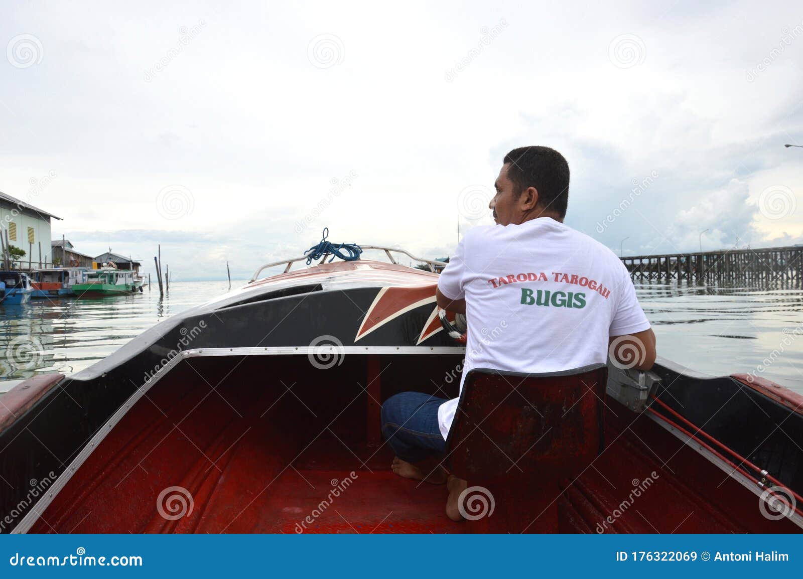 Speedboat editorial stock image. Image of ship, energy - 176322069