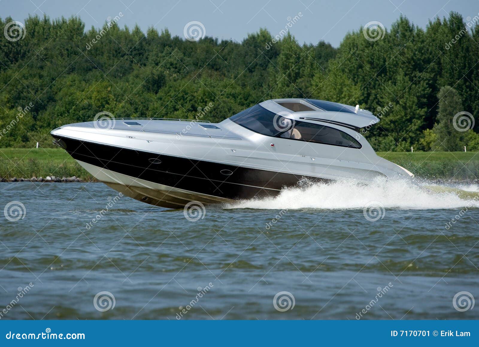 Speedboat Travelling on Water Stock Image - Image of vessel, fast: 7170701