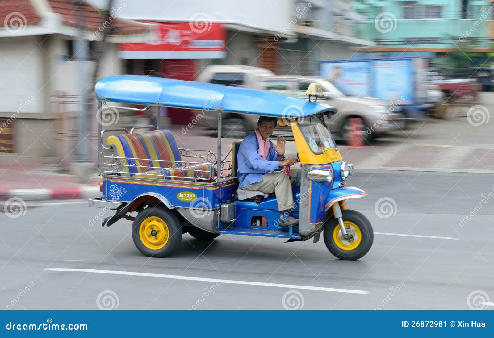 Speeding Tuk Tuk in Bangkok Editorial Photo - Image of rach, road: 26872981 Speeding Tuk Tuk in Bangkok Editorial Photo - Image of rach, road: 26872981