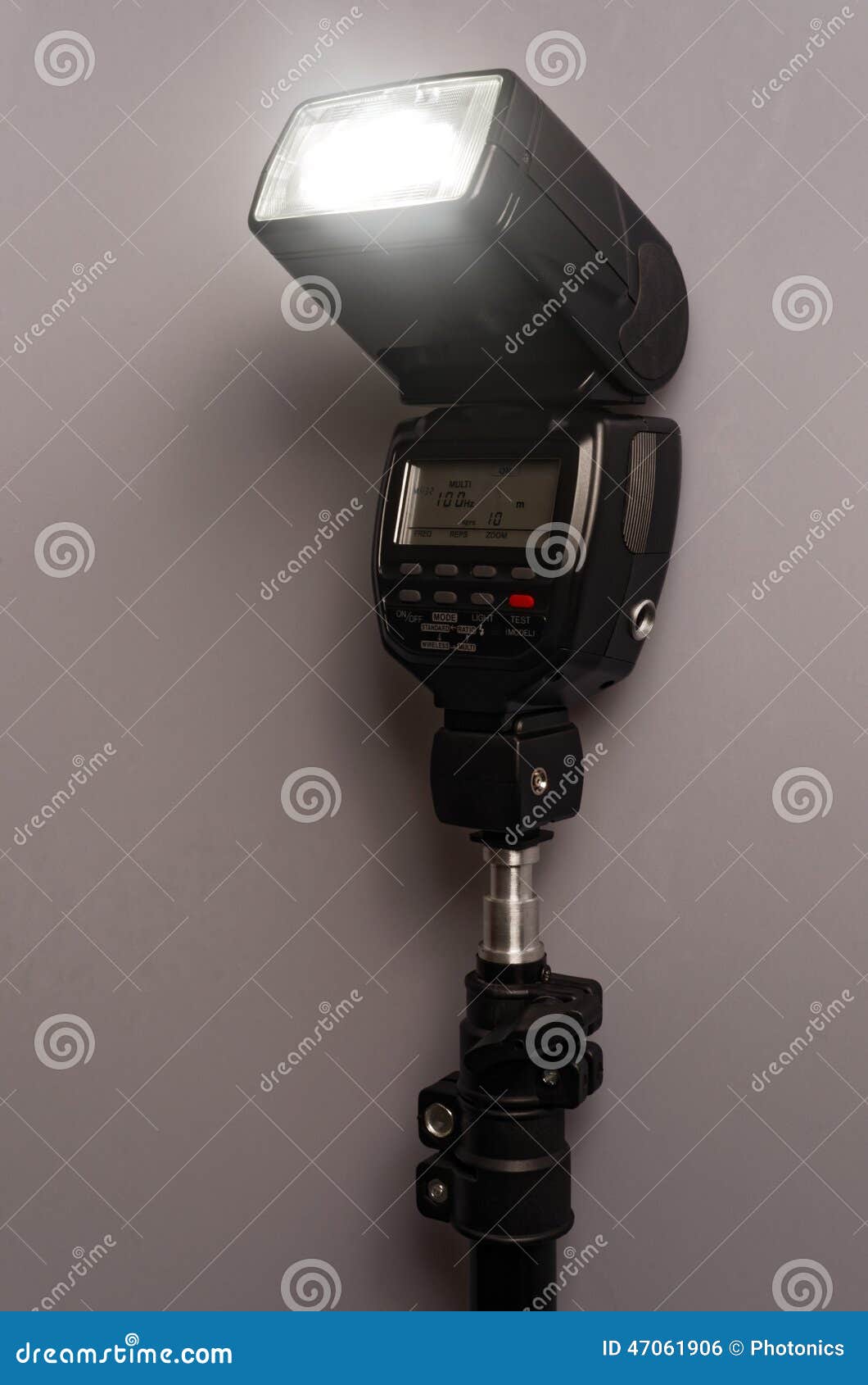 Speedlight Flash Gun Firing Stock Photo - Image of dazzle, flare: 47061906