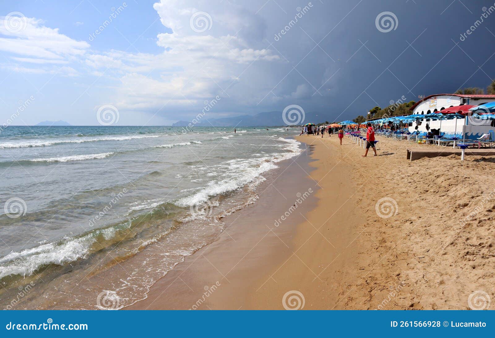 Sperlonga - Riva Della Spiaggia Di Ponente Stock Photo - Image of italy ...