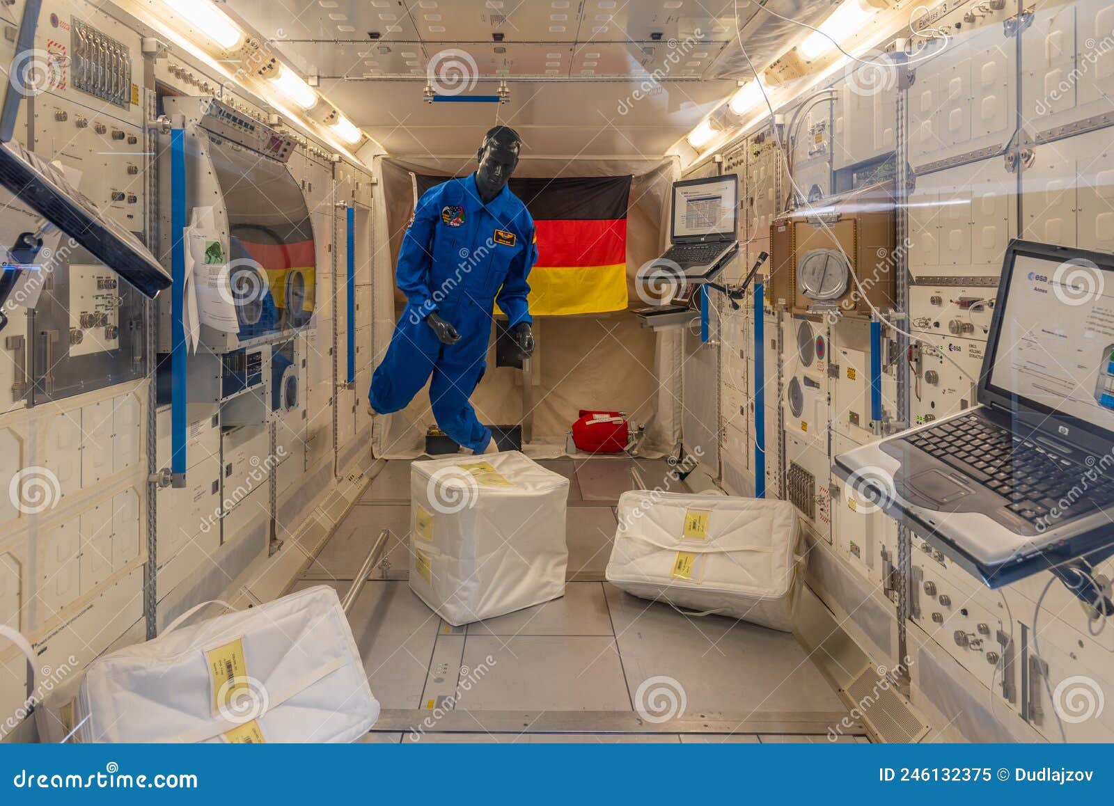 Iss Space Station Interior Pictures