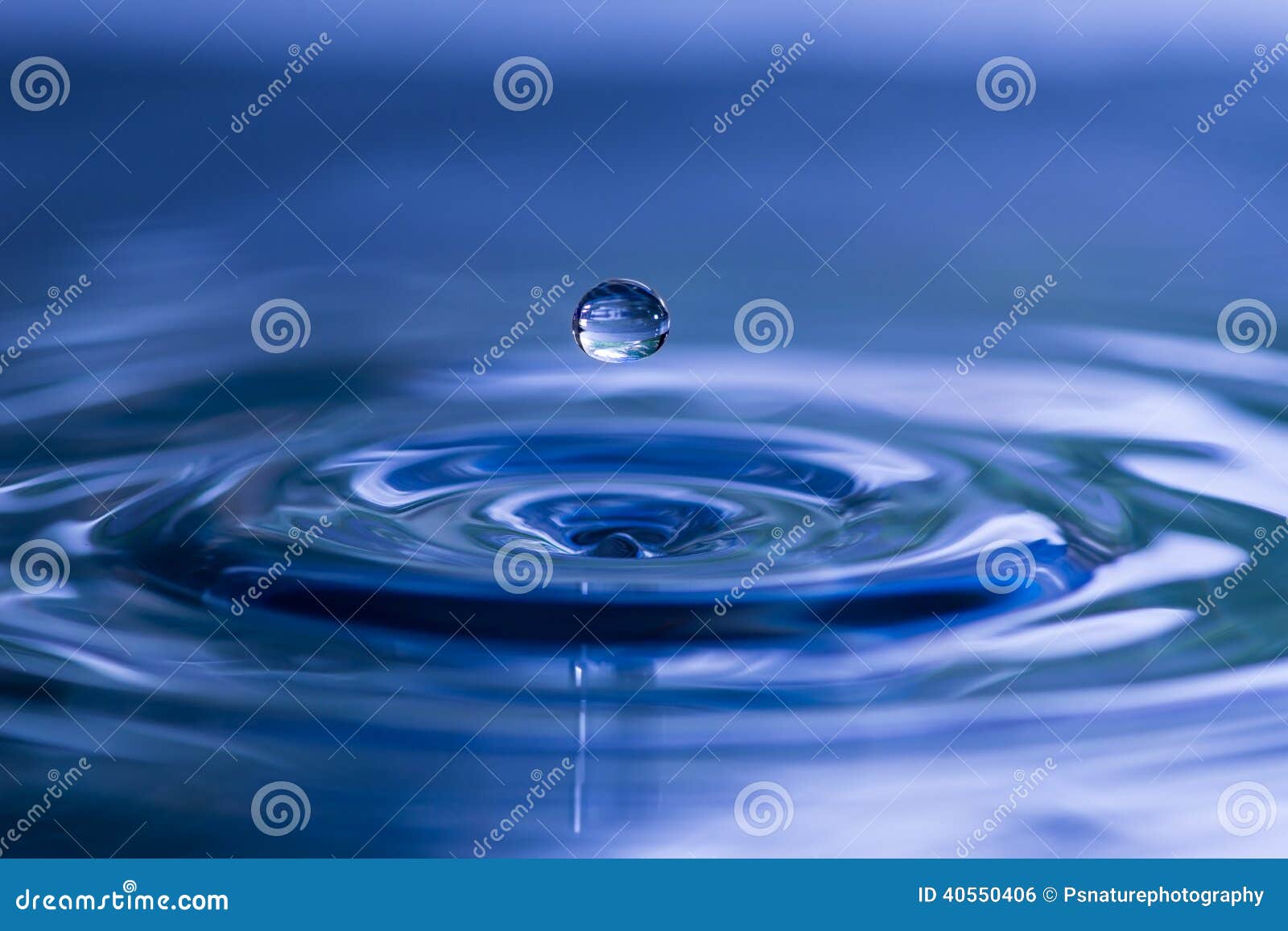 Spherical water droplet stock photo. Image of pool, water - 40550406