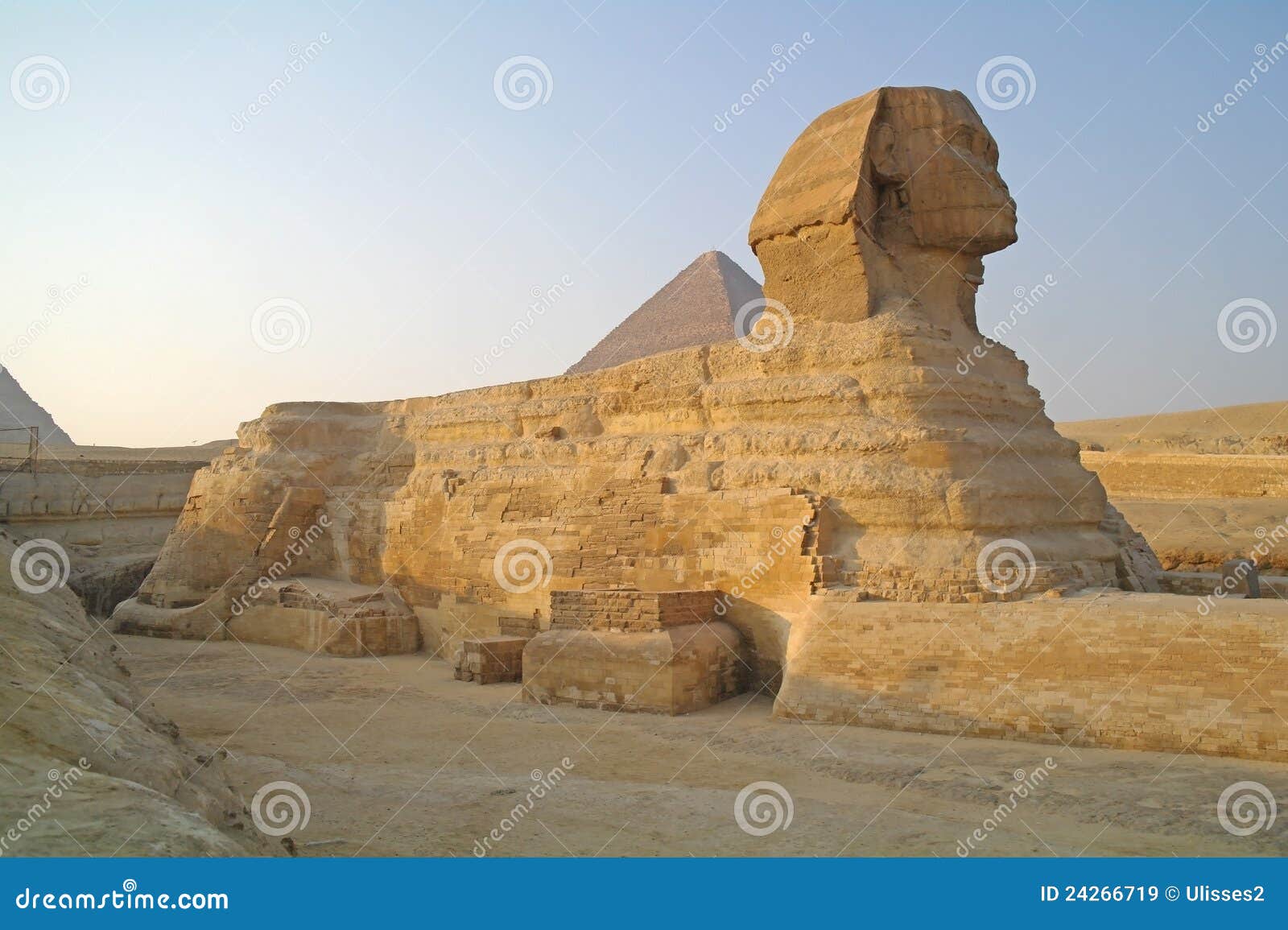 Majestic Sphinx Under Starry Night Sky With Full Moon And Ancient ...