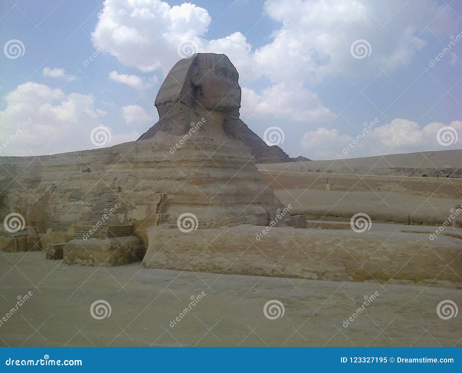 The Sphinx Infront of the Pyramids - World Wonders Stock Image - Image ...