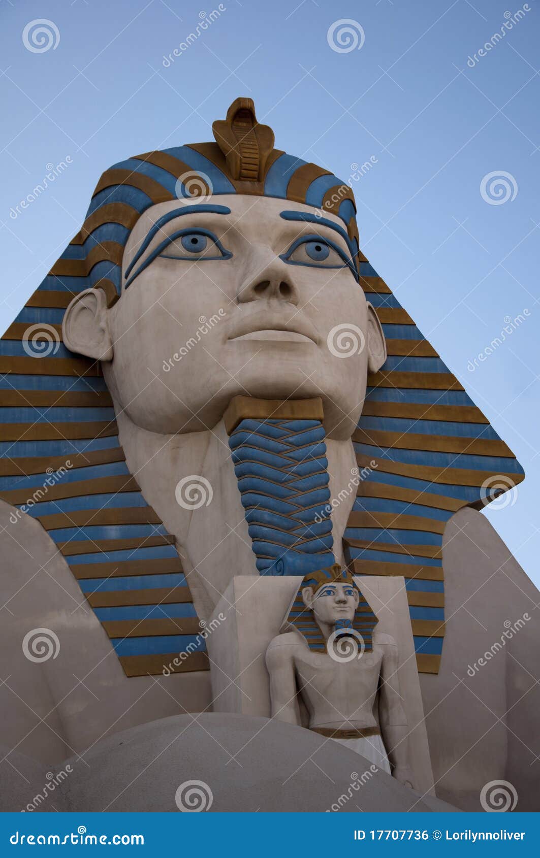 Sphinx Statue And Pyramid In Giza Egypt. Ancient Architecture Editorial ...