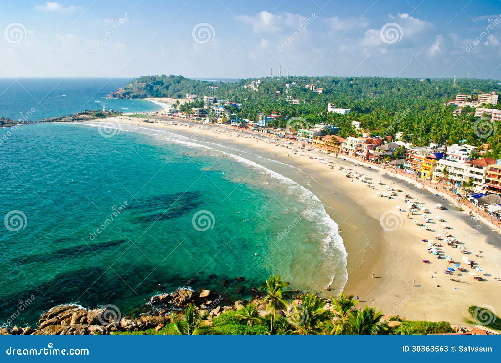 Spiaggia di Kovalam. immagine stock. Immagine di lungomare - 30363563