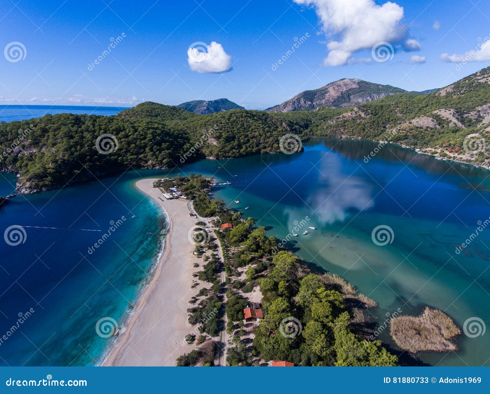Spiaggia Di Oludeniz in Fethiye Immagine Stock - Immagine di ricorso ...