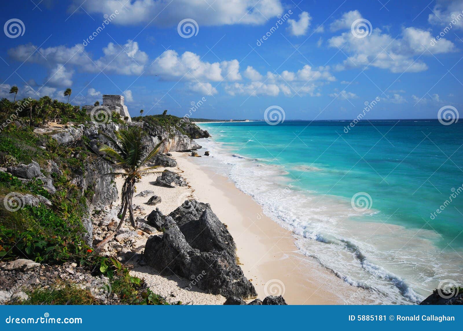Spiaggia di Tulum, Messico immagine stock. Immagine di messico - 5885181