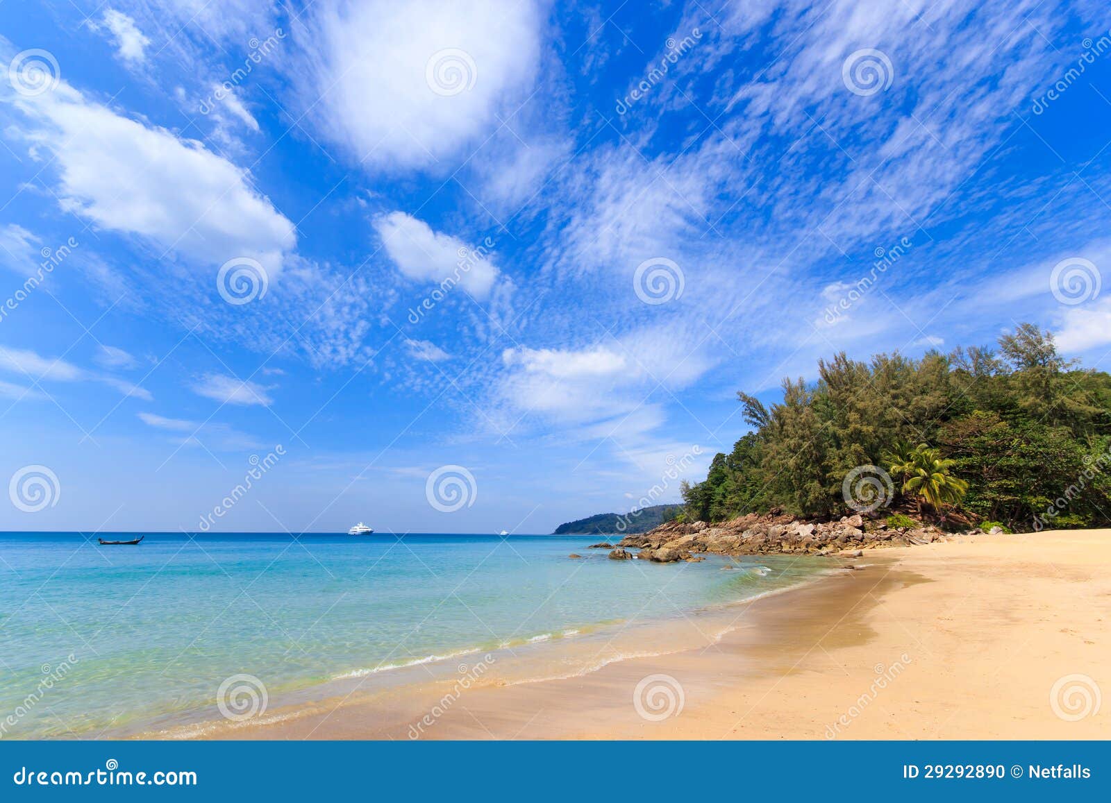 Spiaggia Paradisiaca a Phuket Fotografia Stock - Immagine di distendasi ...