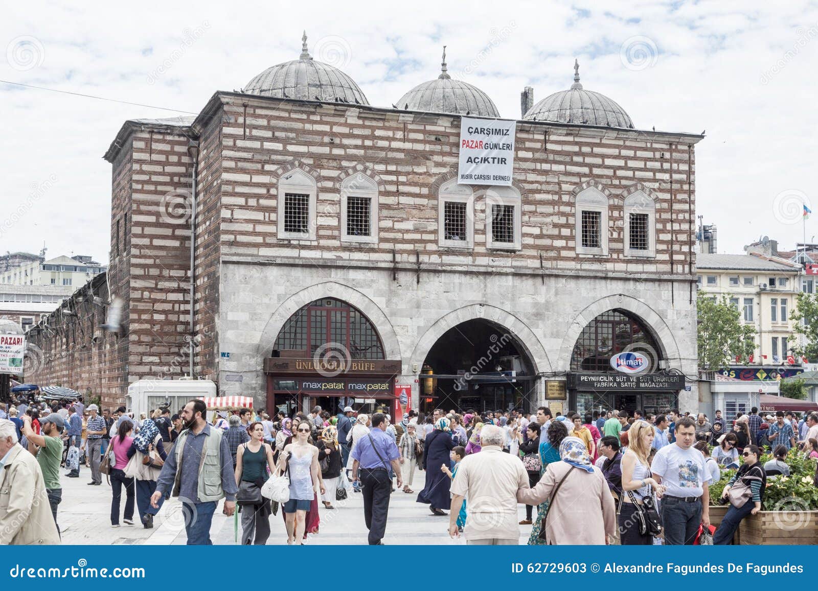 Spice Bazaar Istanbul Turkey Editorial Stock Photo - Image of market ...