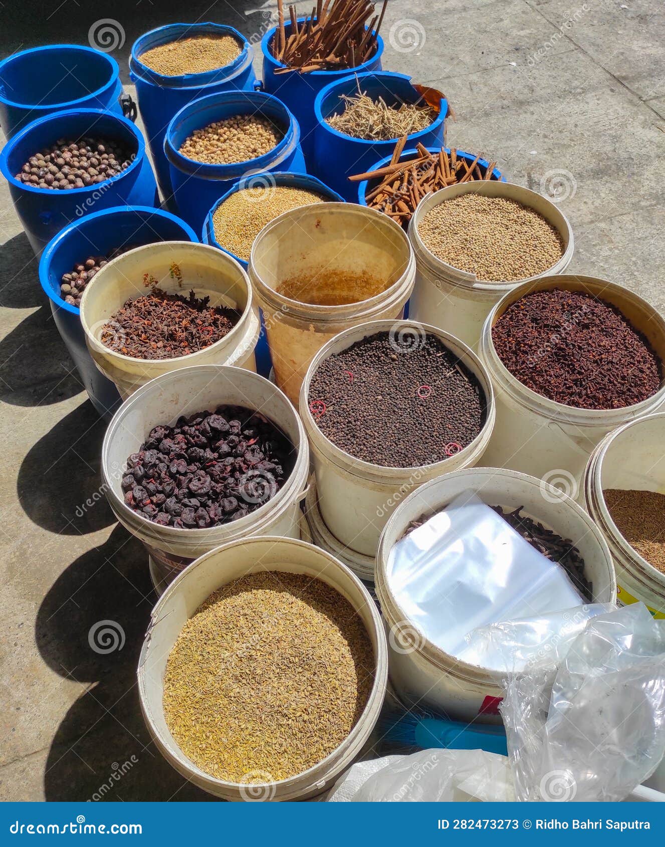 Spices in a Bucket at a Traditional Market Stock Image - Image of ...