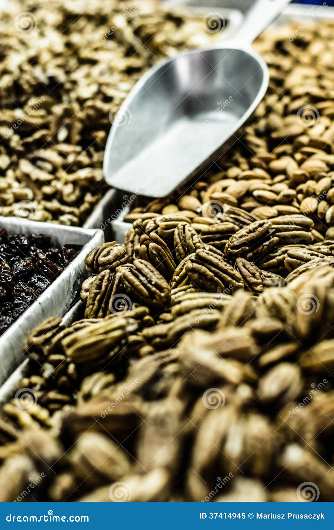 Spices in local market stock image. Image of pulse, nutmeg - 37414945