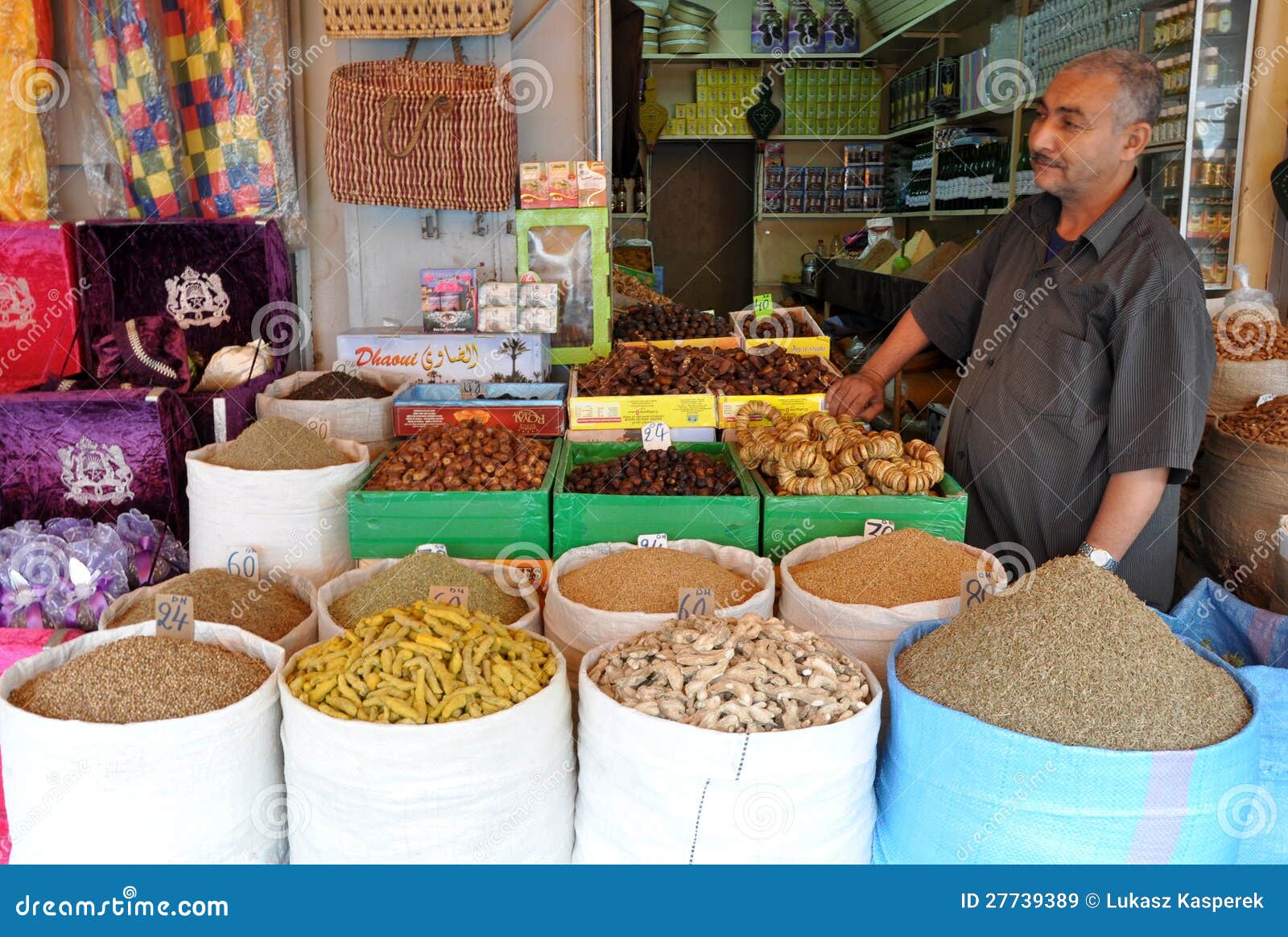 Spices shop in Morocco editorial stock image. Image of souq - 27739389