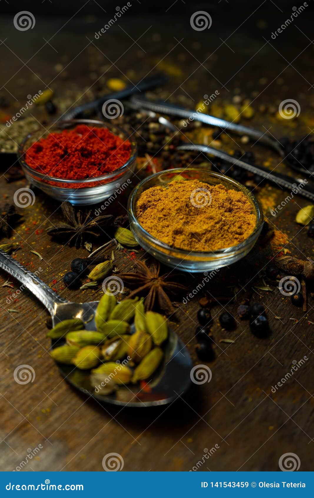 Bright Spices Curry Pepper Cardamom Clove Saffron Nutmeg in Transparent ...