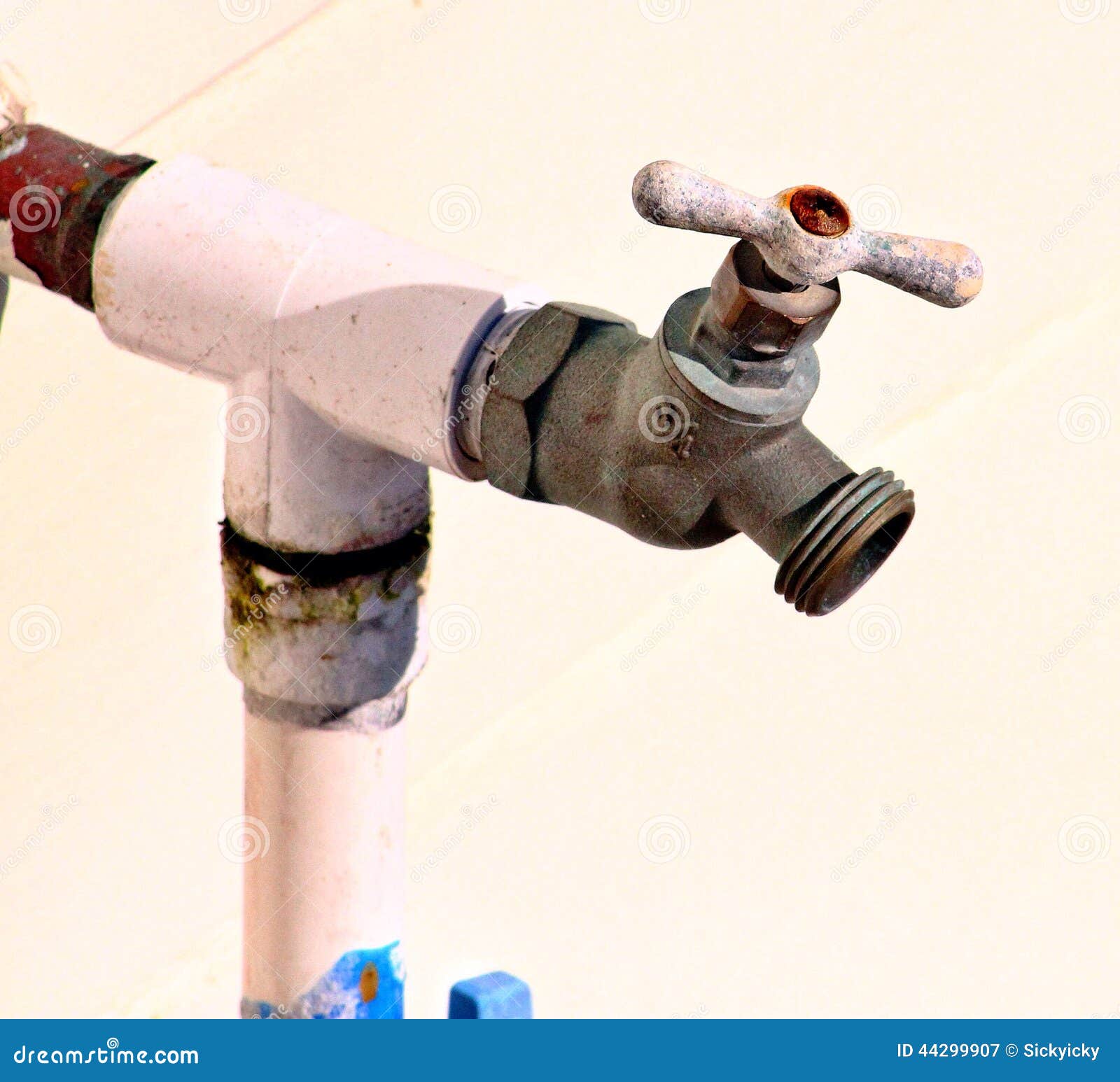 Spicket stock image. Image of water, nozzle, waters, spicket - 44299907