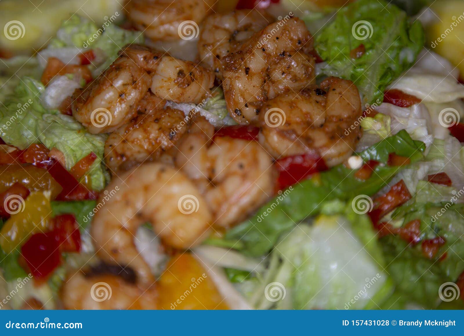 Spicy Shrimp Y Mandarin Salad Foto de archivo - Imagen de alimentos ...