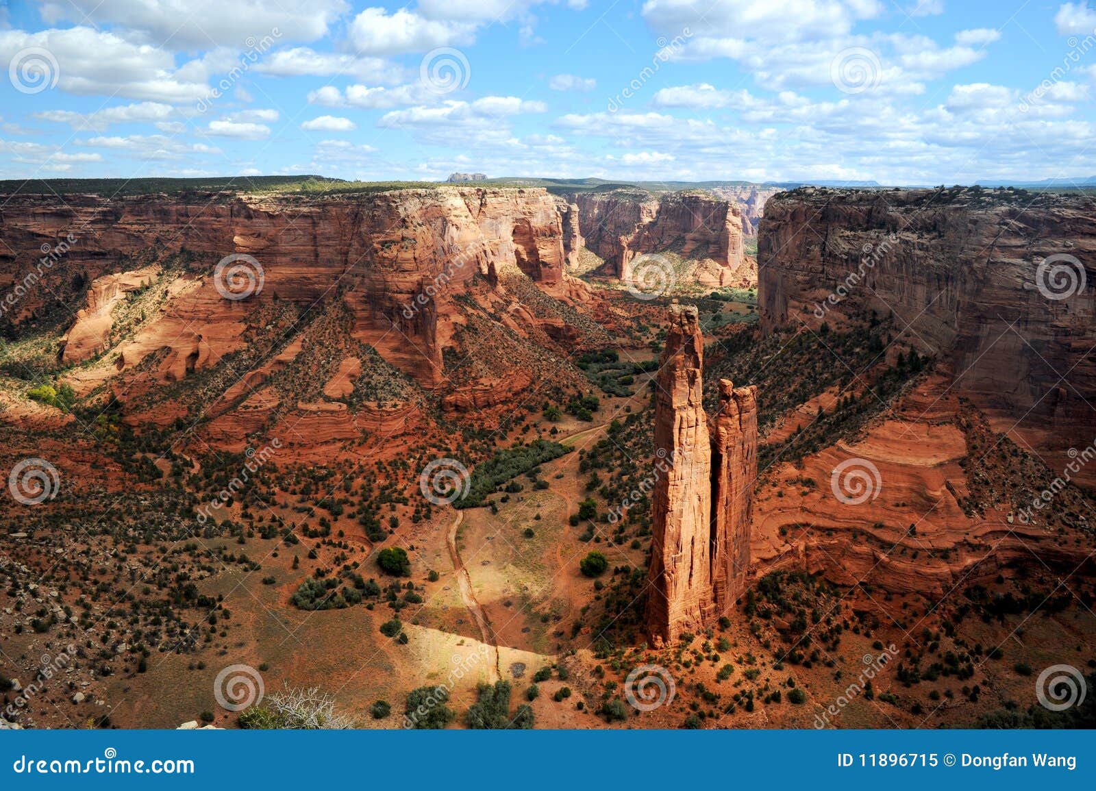 Spider Rock in Canyon De Cheley Stock Image - Image of retro, house ...