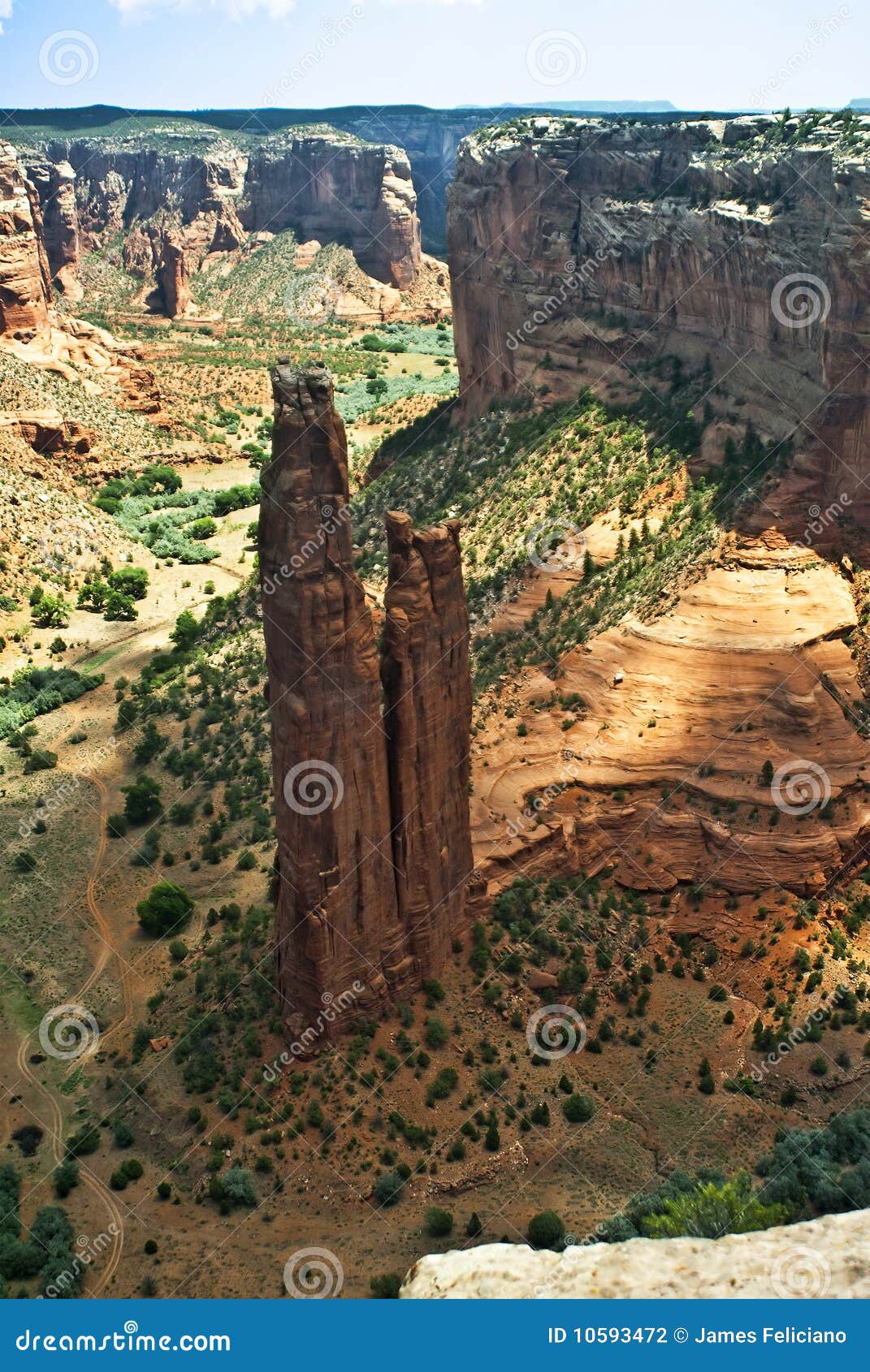 Spider Rock at Canyon De Chelly Stock Photo - Image of chelly, spider ...