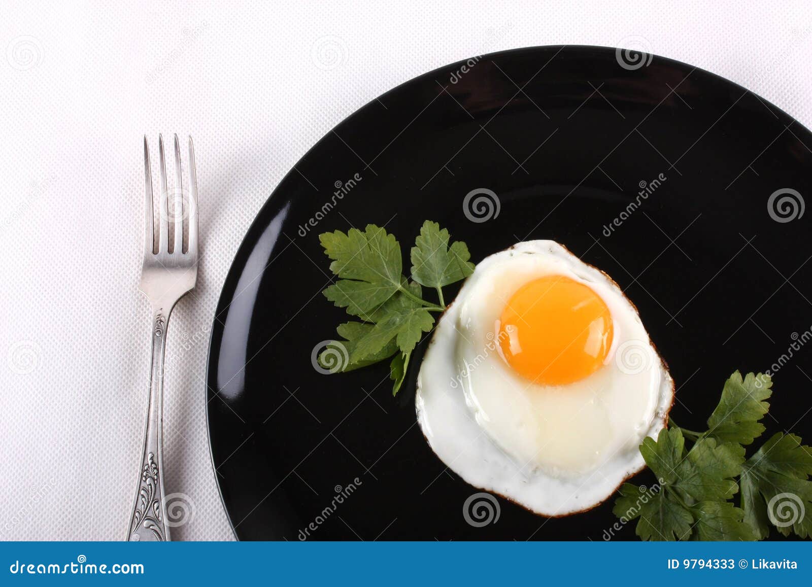 Spiegelei stockbild. Bild von gekocht, mahlzeit, teller - 9794333