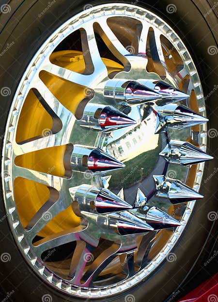 Spiked wheel stock image. Image of vertical, breaks, wheels - 20329269