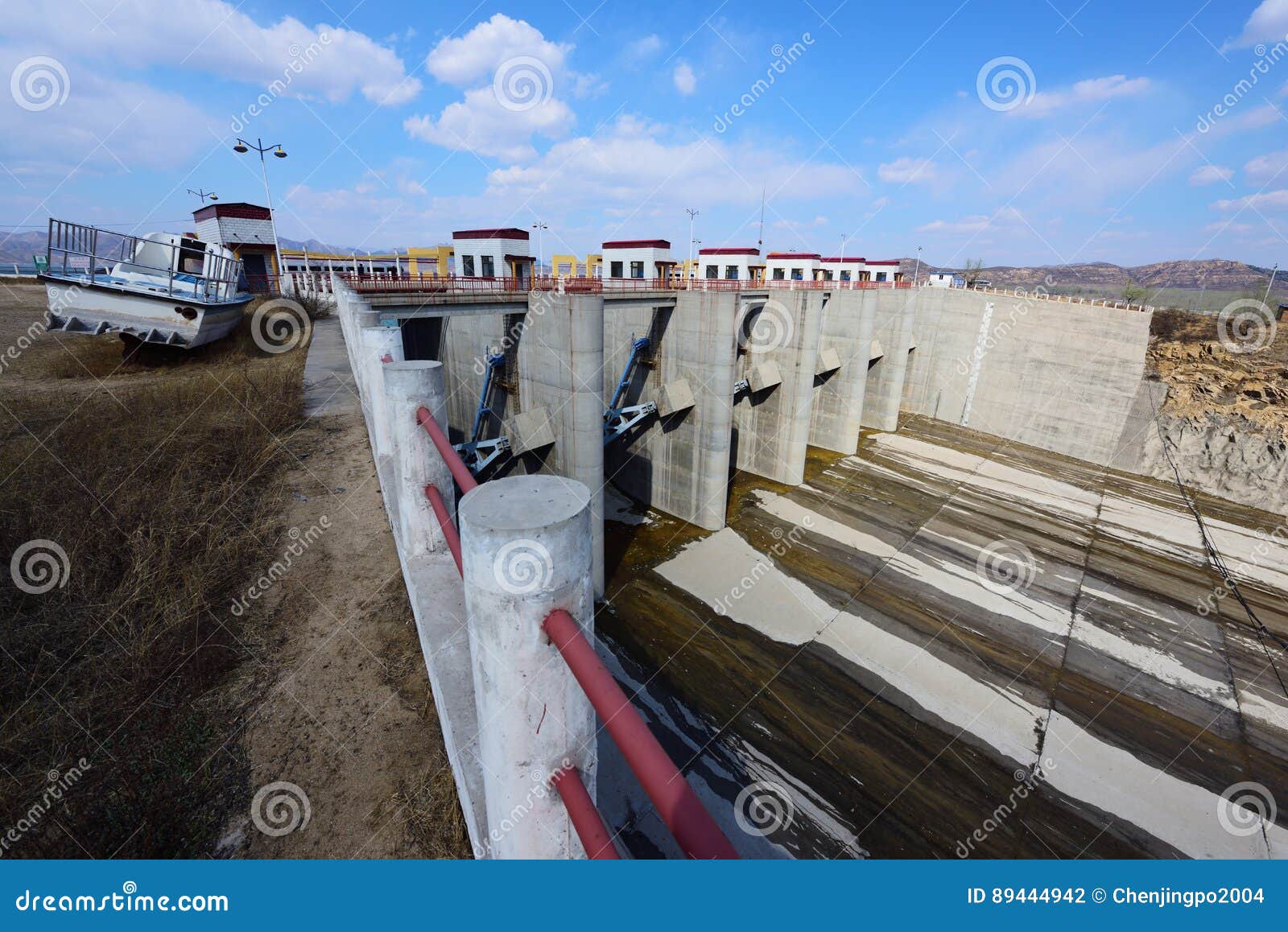 Spillway and sluice stock photo. Image of artificial - 89444942