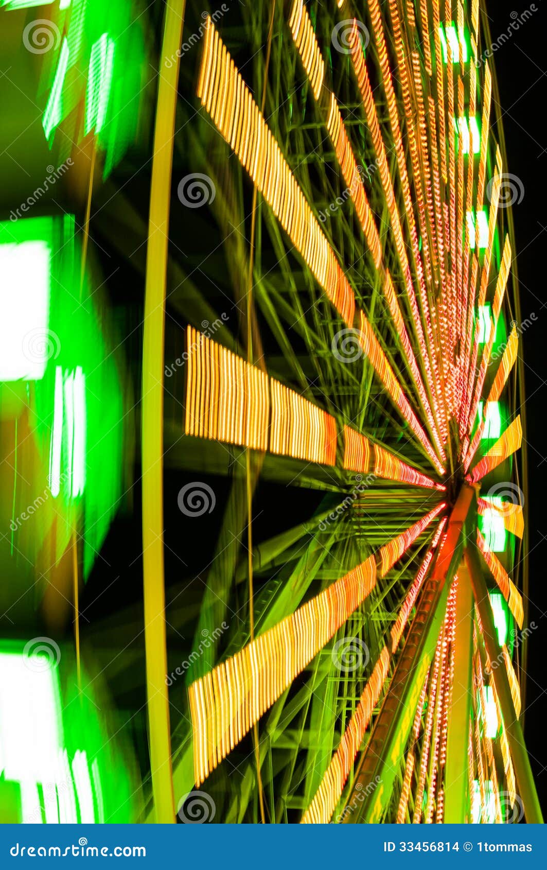 Spin of ferris wheel stock photo. Image of motion, circle - 33456814